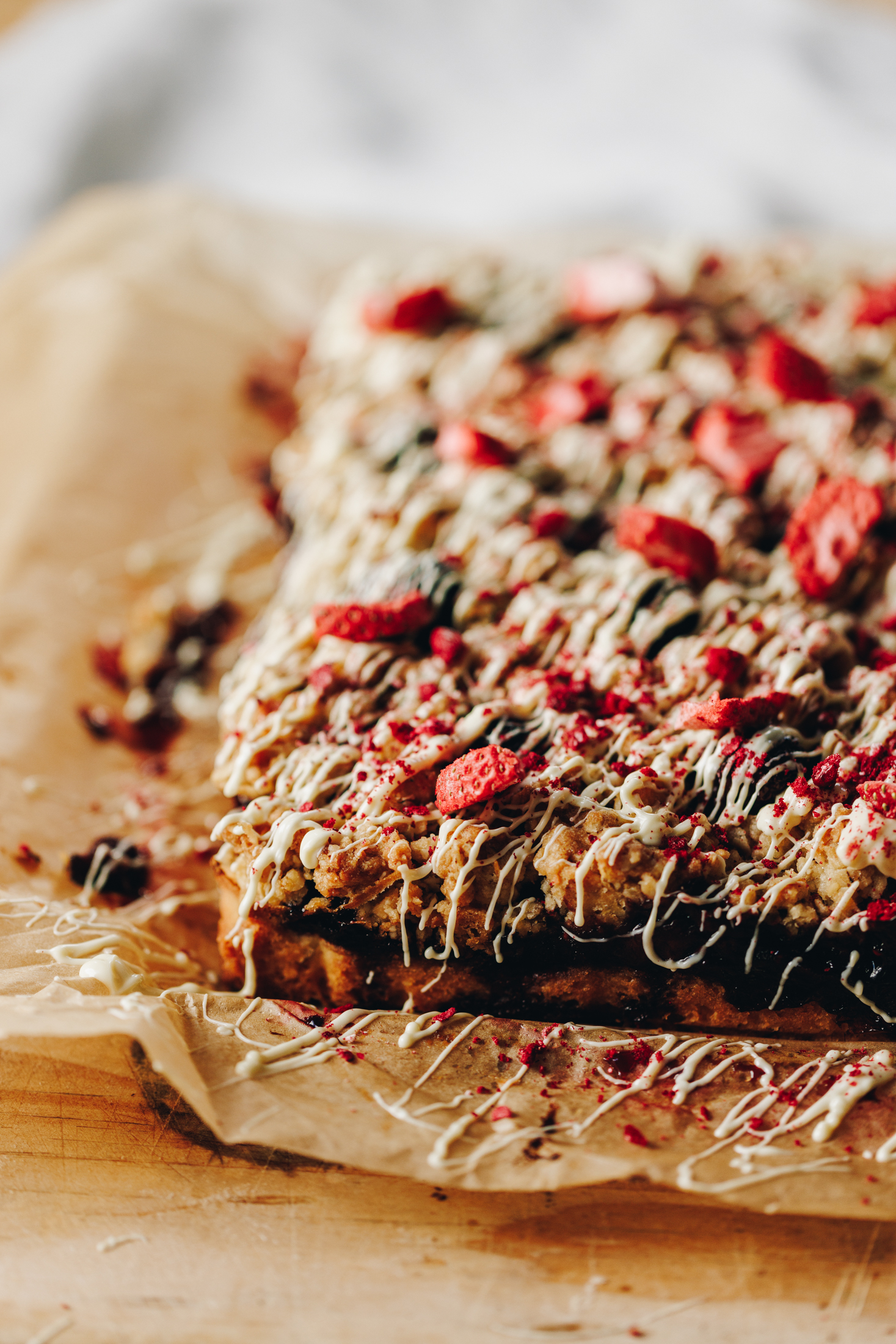 Berry Crumble Slice - WhānauKai